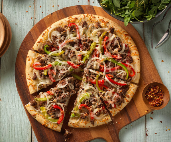 Beef, Pepper and Onion Pizza Recipe | Blue Rhino