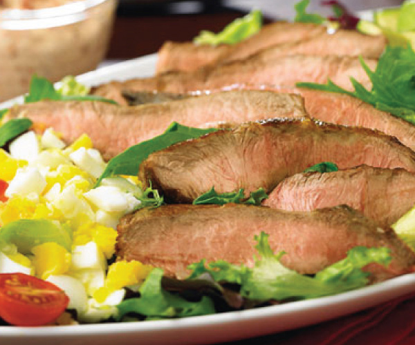 Grilled Beefstro Cobb Salad Recipe | Blue Rhino