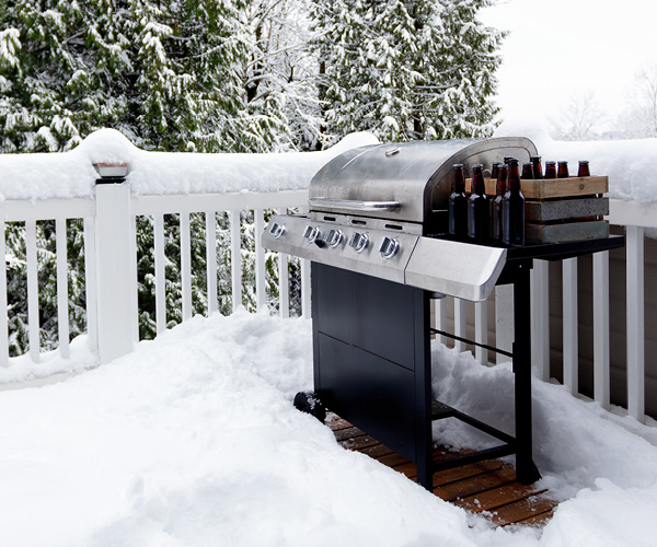 Remember These Grilling Tips for Your Winter Cookout | Blue Rhino